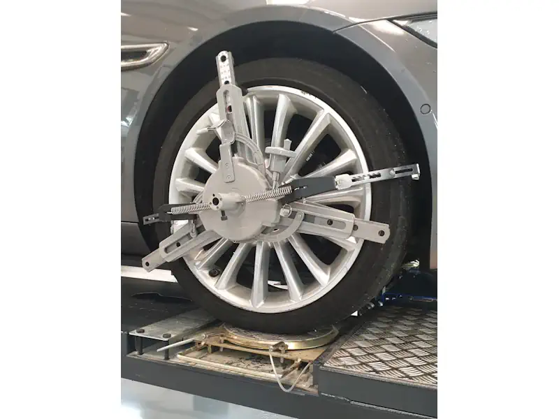 Wheel Alignment & Tracking - Bromley Garage Moston - Your One-Stop ...